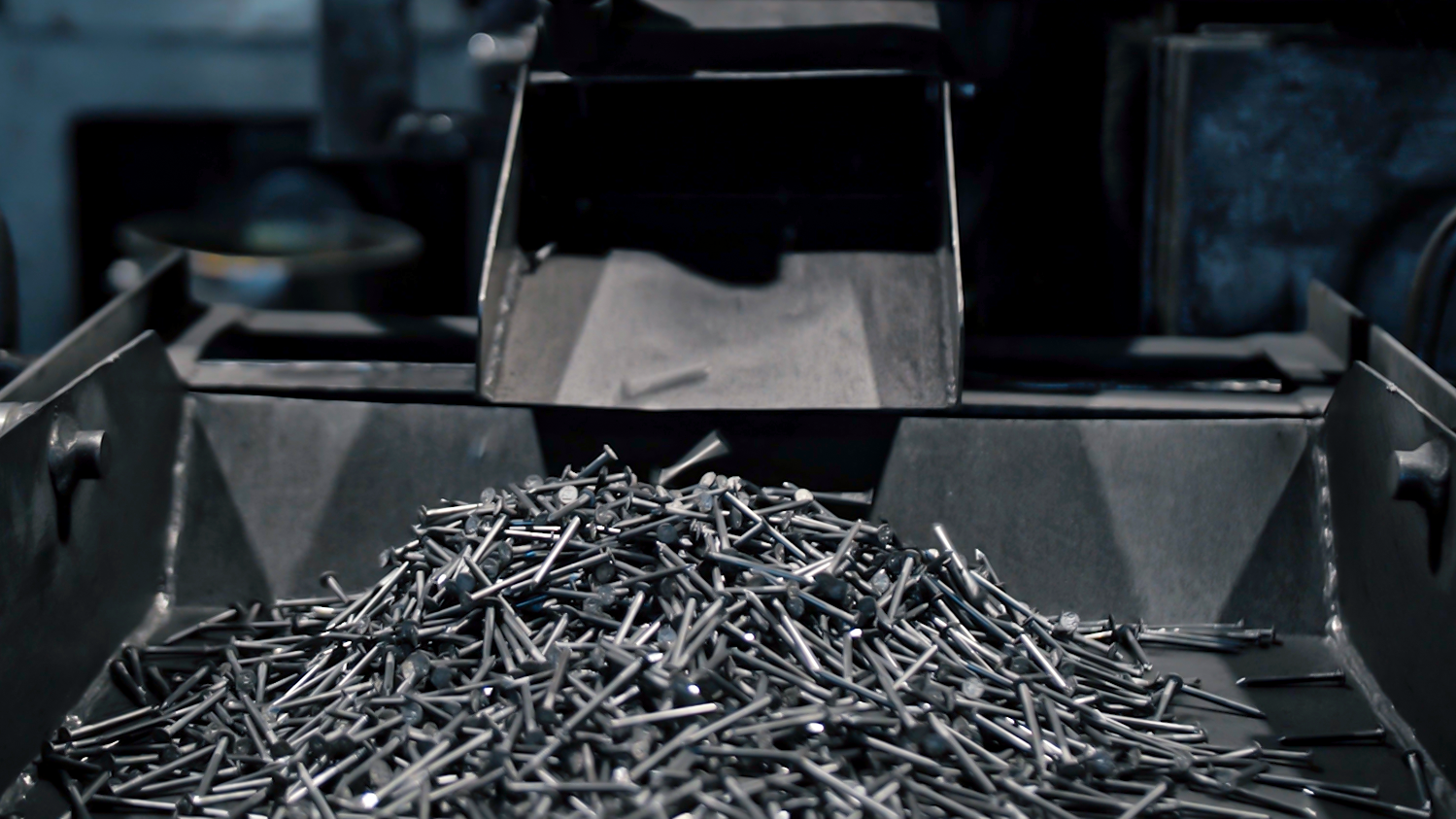 How Steel Nails Are Made - Nail Manufacturing Explained